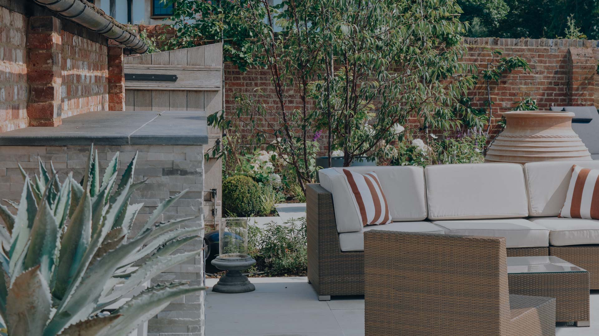 Home - The Smart Home Garden