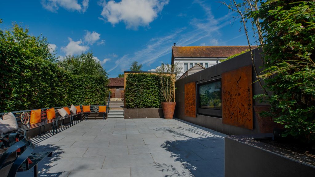 Home - The Smart Home Garden